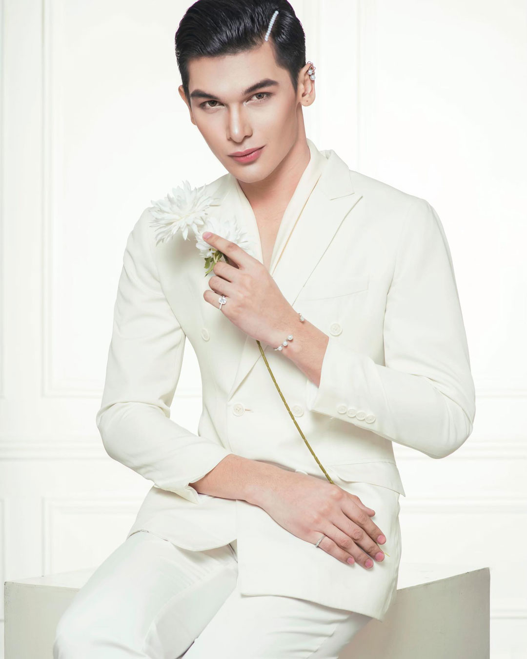 Professional Model Daniel James at Singer Studio - Jojo Acosta's Singer ...